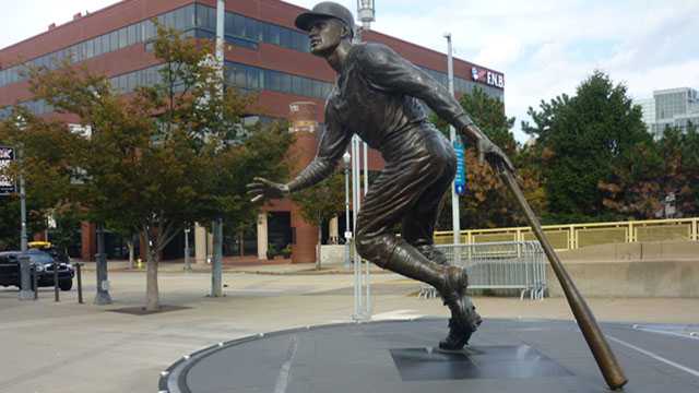 Tributes to Clemente | American Experience | Official Site | PBS