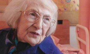 Stories - Clara Singer | Living Old | FRONTLINE | PBS