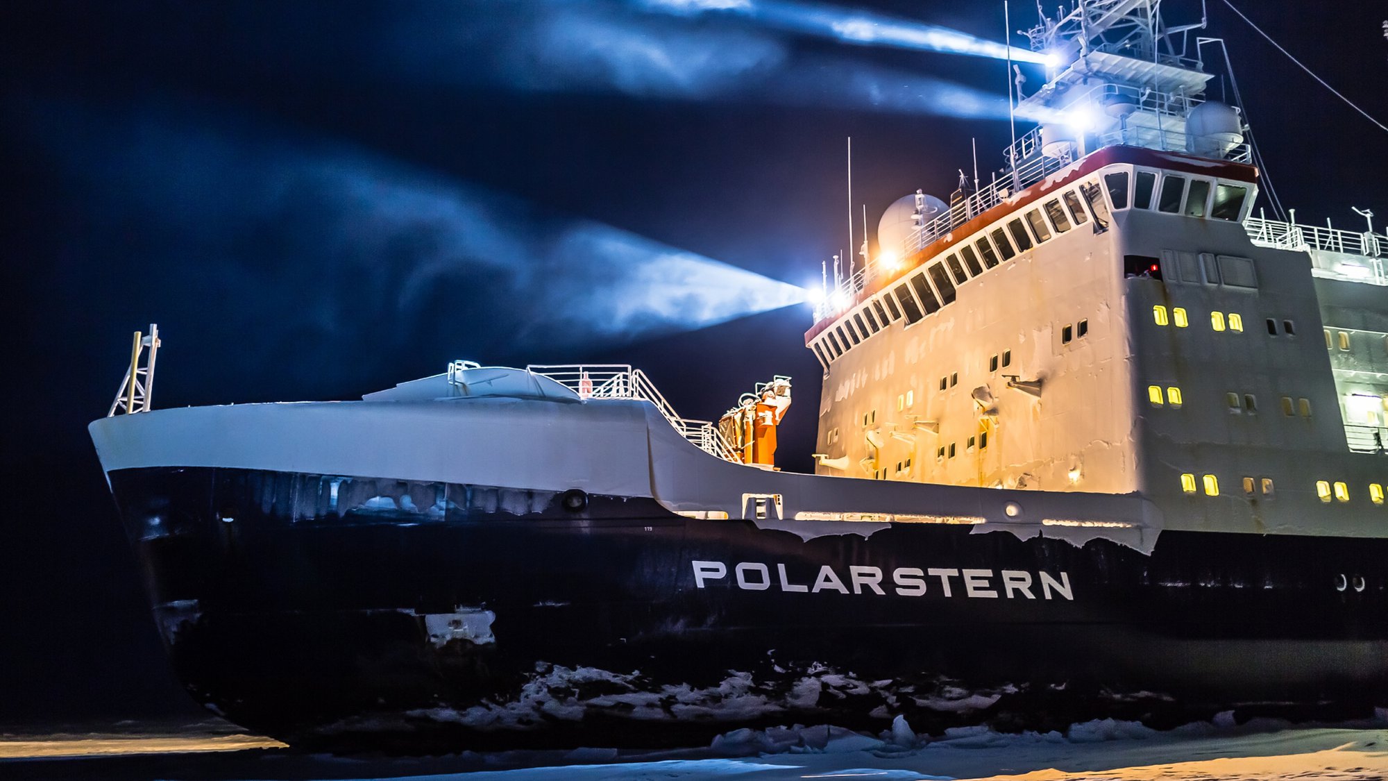 How polar bear guards protect the largest Arctic expedition ever | NOVA ...