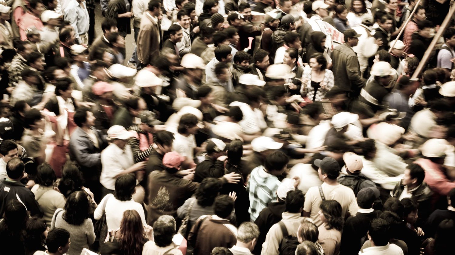 When Does the Wisdom of the Crowds Turn Into the Madness of the Mob ...