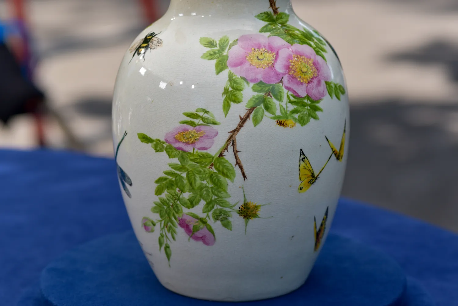 1880 Celia Thaxter Hand-painted Vase | Antiques Roadshow | PBS