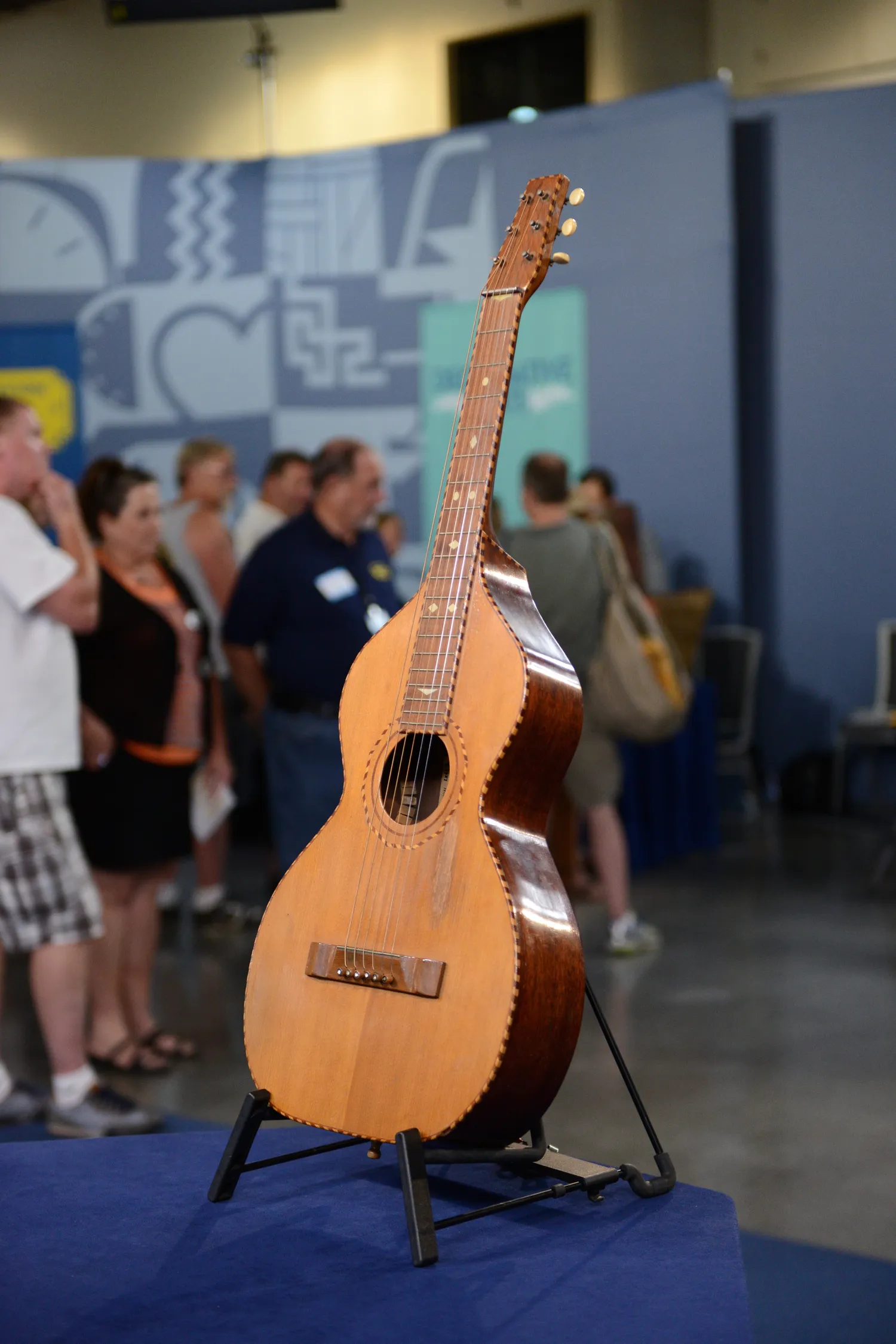 1927 Folk Art Weissenborn-style Guitar | Antiques Roadshow | PBS