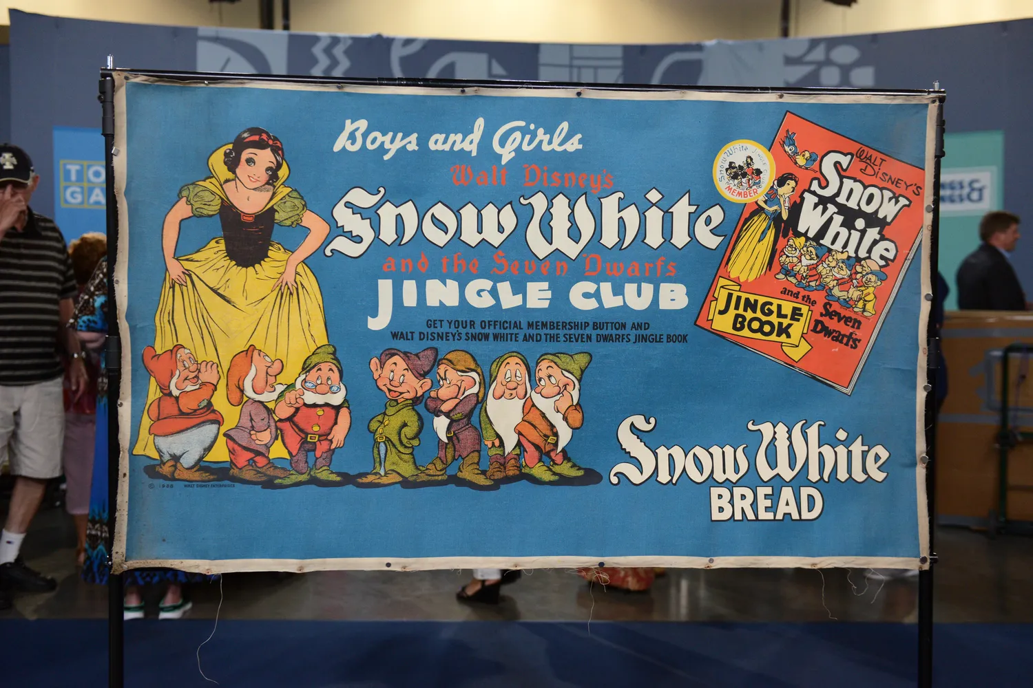 1938 Snow White Banner | Antiques Roadshow | PBS