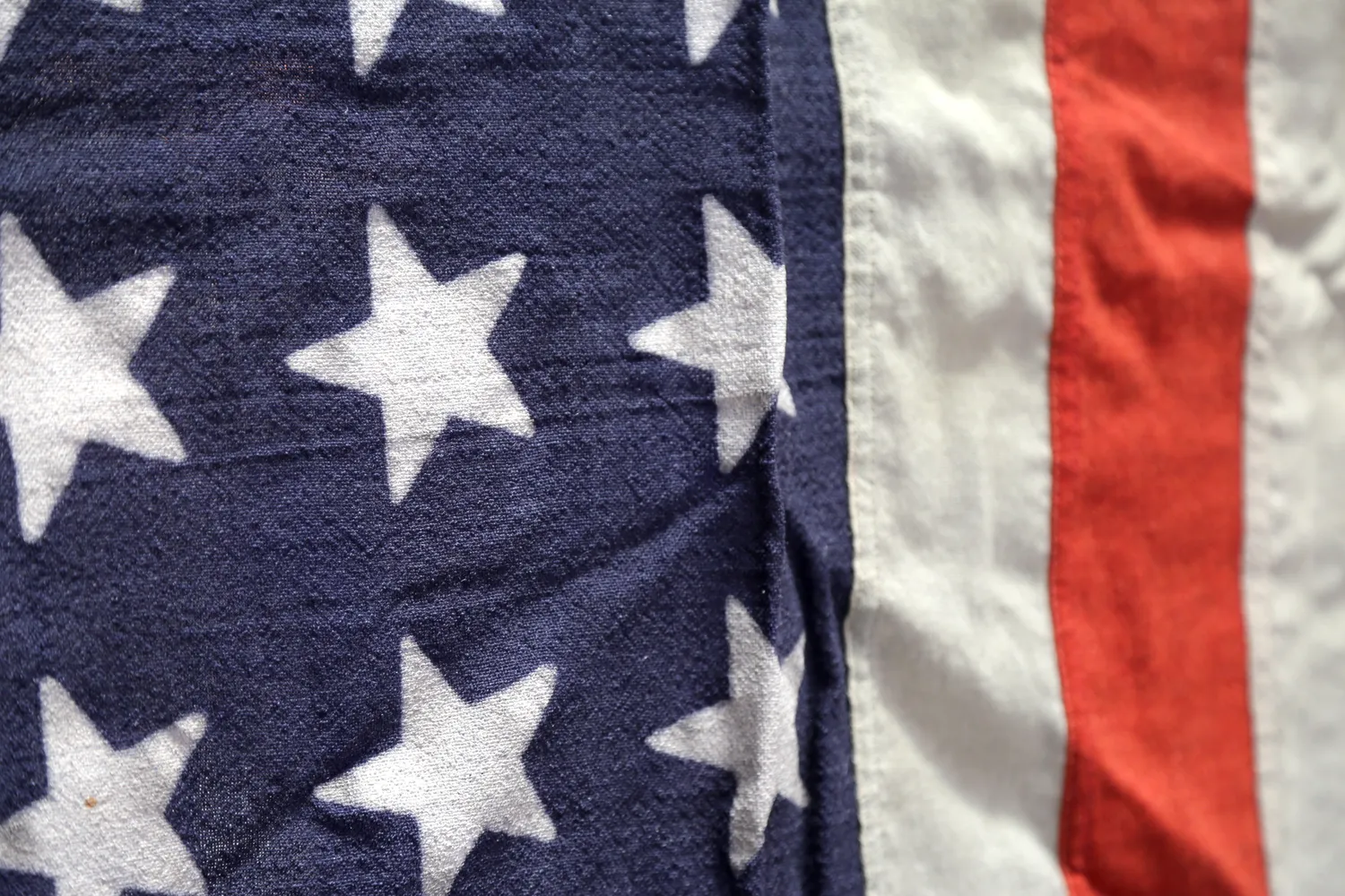 1944 World War II Navy No. 9 Ensign | Antiques Roadshow | PBS