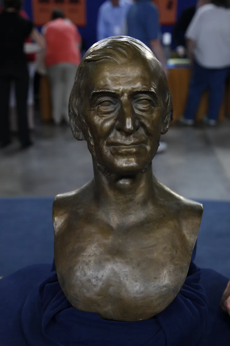 Italian Maiolica Pottery Bust, ca. 1900 | Antiques Roadshow | PBS