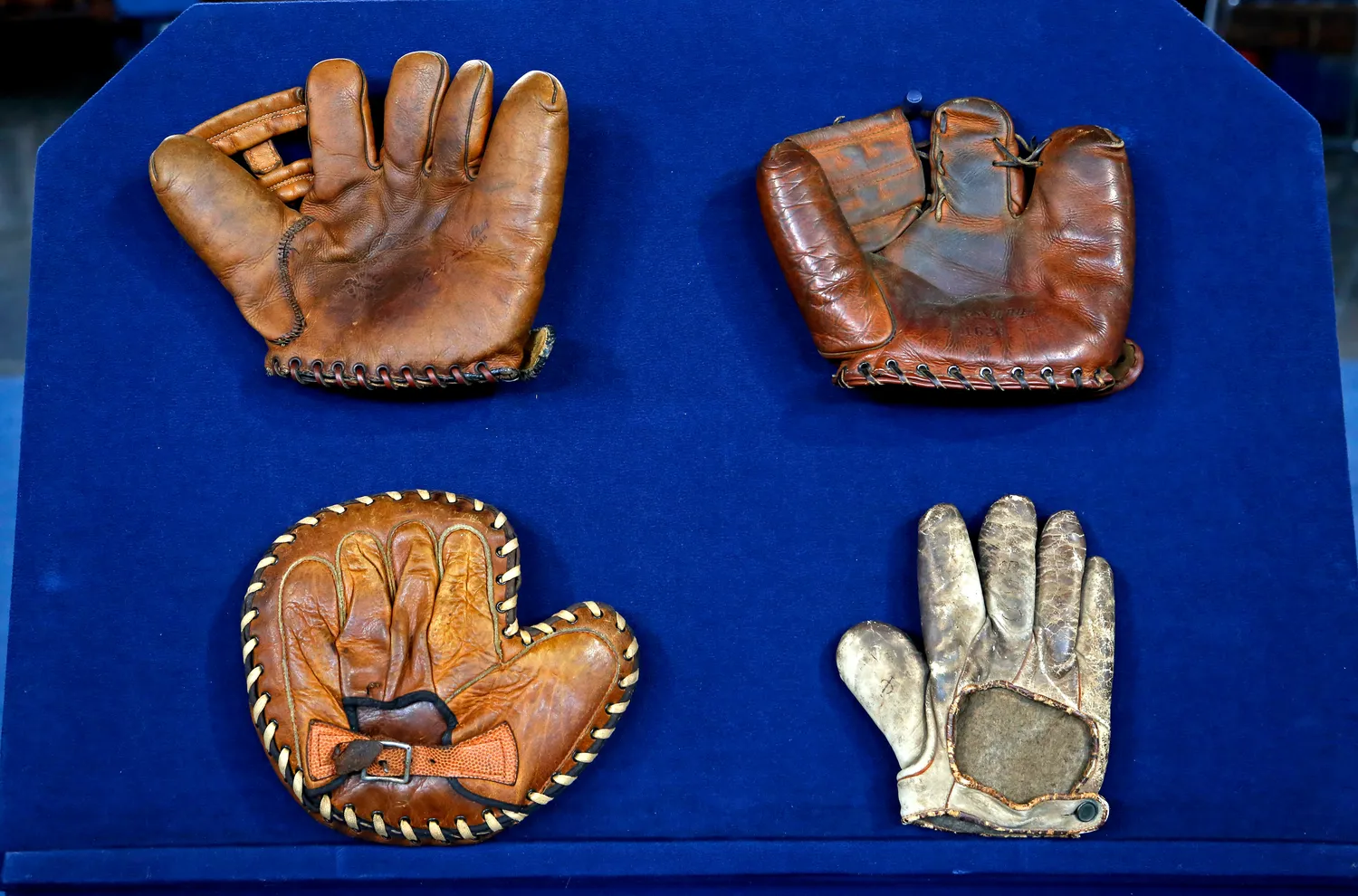 Baseball Glove Collection | Antiques Roadshow | PBS
