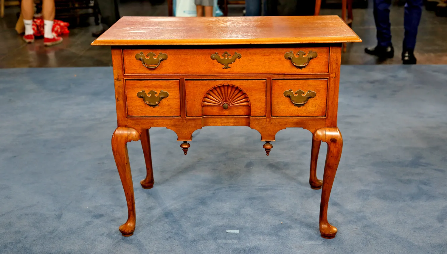Boston Queen Anne Lowboy, ca. 1760 | Antiques Roadshow | PBS