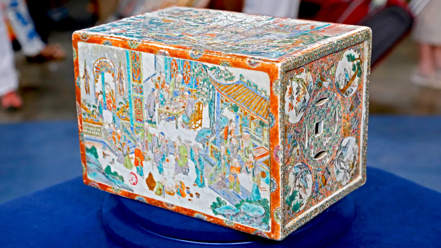 Chinese Porcelain Arm Rest, ca. 1870 | Antiques Roadshow | PBS