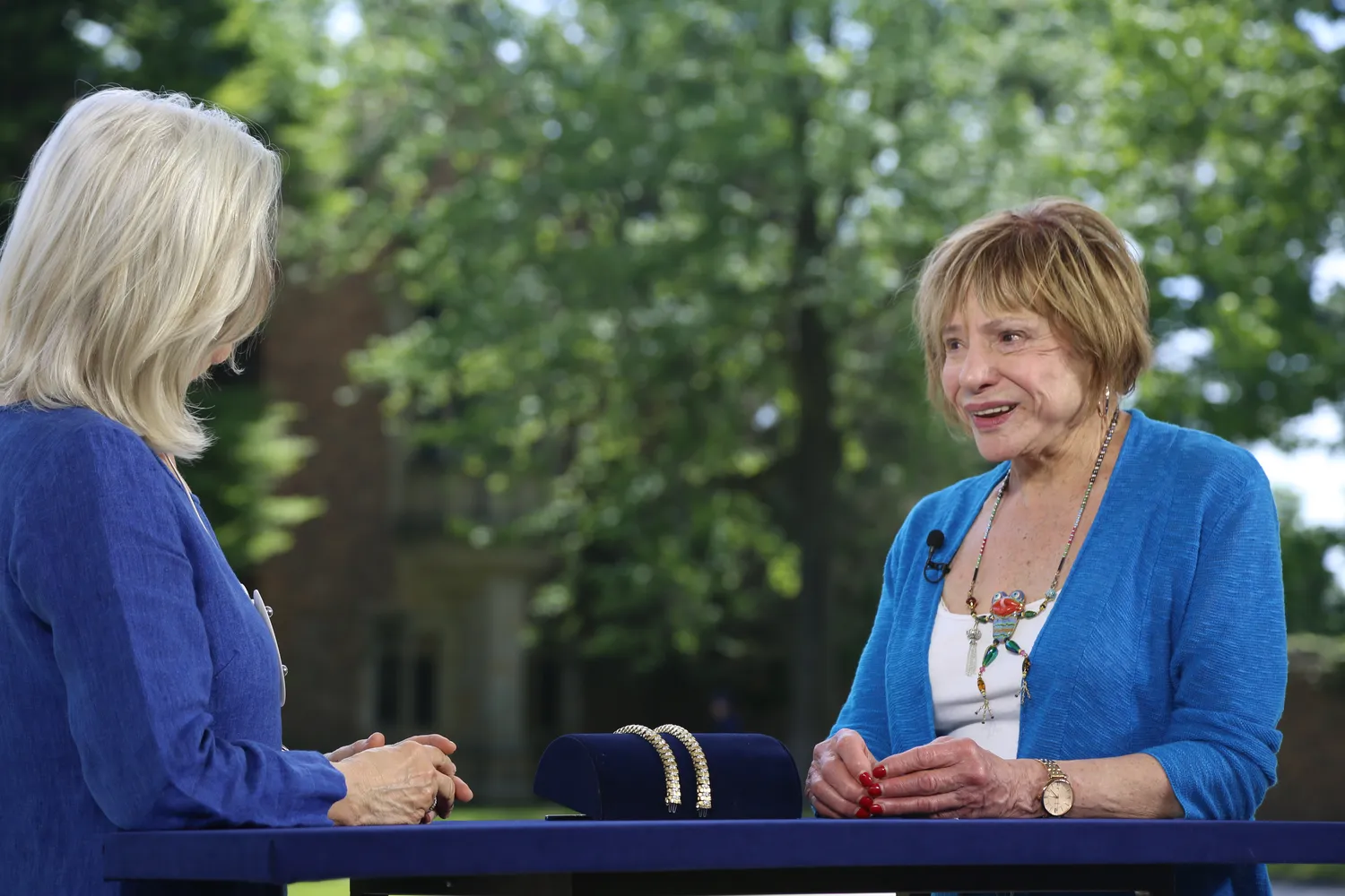 David Webb Bracelets, ca. 1965 | Antiques Roadshow | PBS