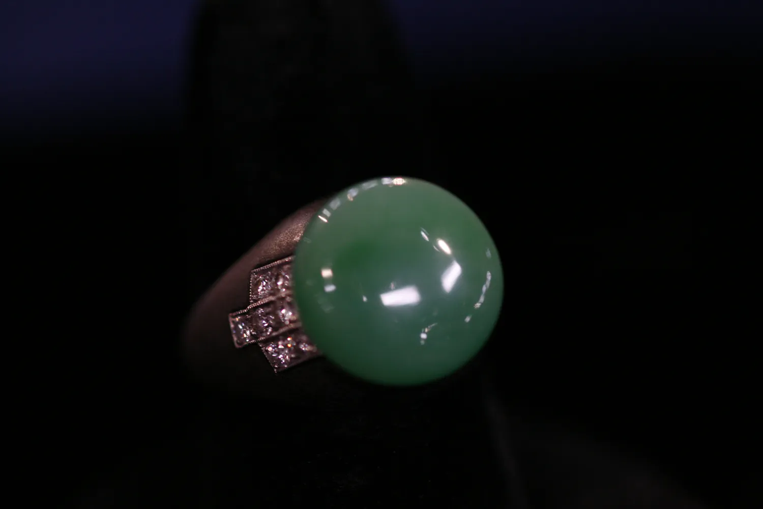 Marsh Steel, Jade & Diamond Ring, ca. 1950 | Antiques Roadshow | PBS