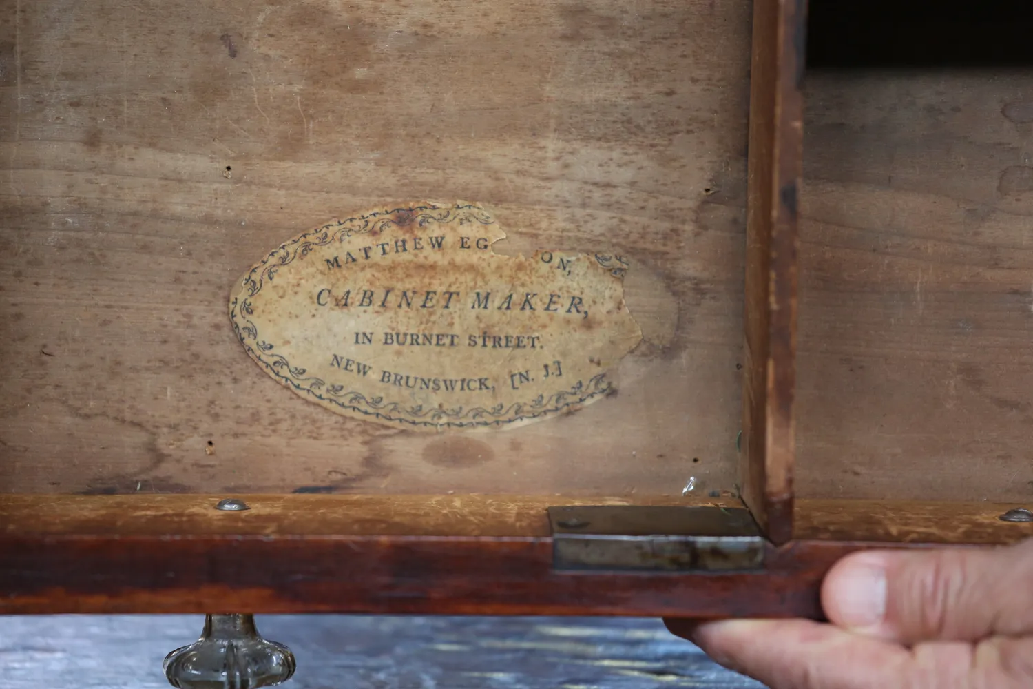 Matthew Egerton Jr. Stand, ca. 1825 | Antiques Roadshow | PBS
