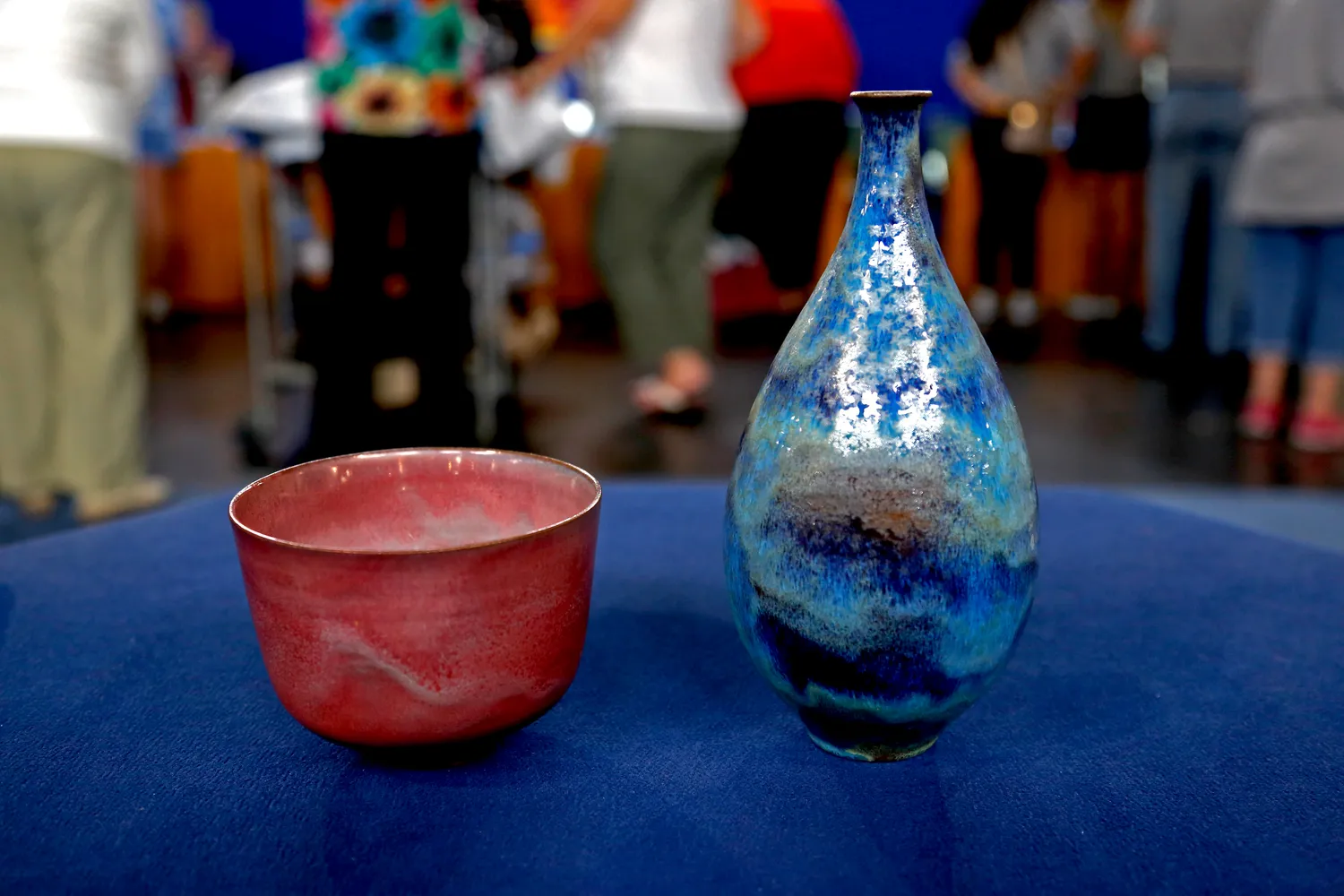 Natzler Bowl & Vase, ca. 1960 | Antiques Roadshow | PBS