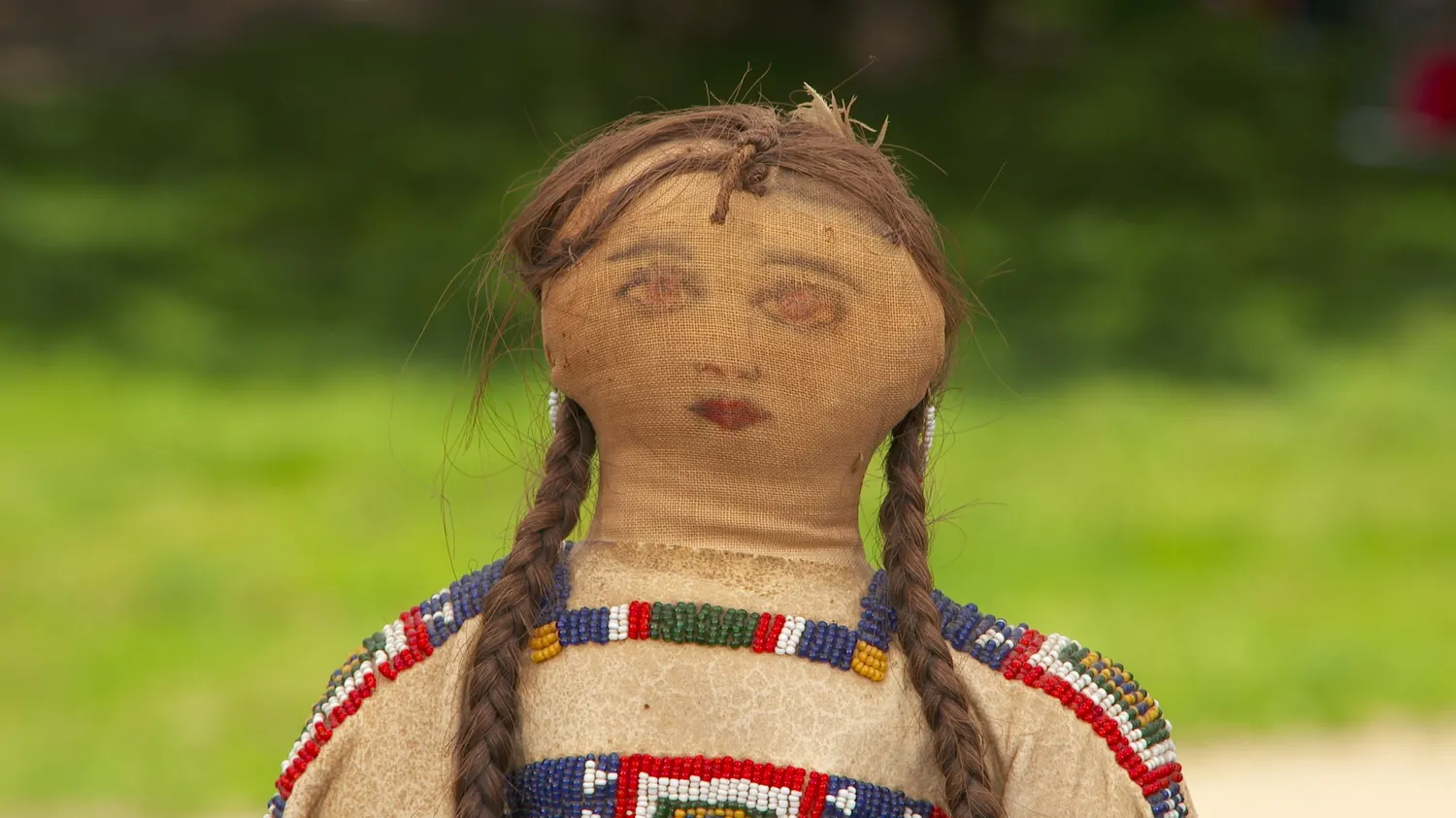 Plains Native American Child's Doll, ca. 1915 | Antiques Roadshow | PBS