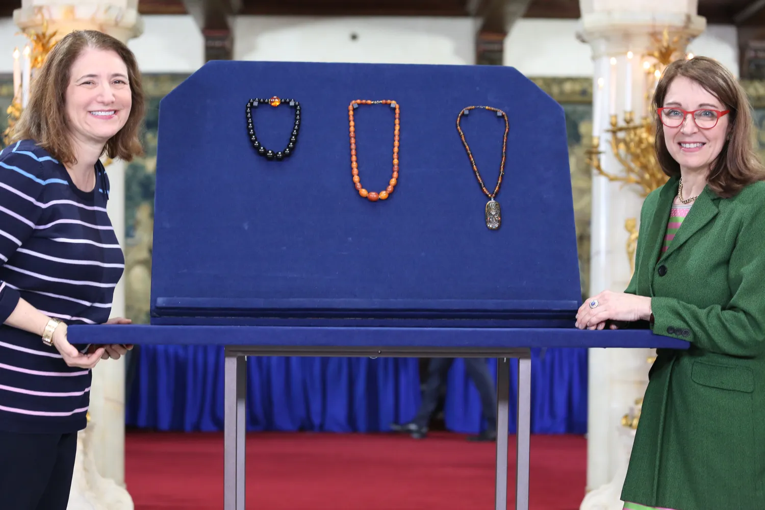 Plastic Costume Necklace & Amber Necklaces | Antiques Roadshow | PBS