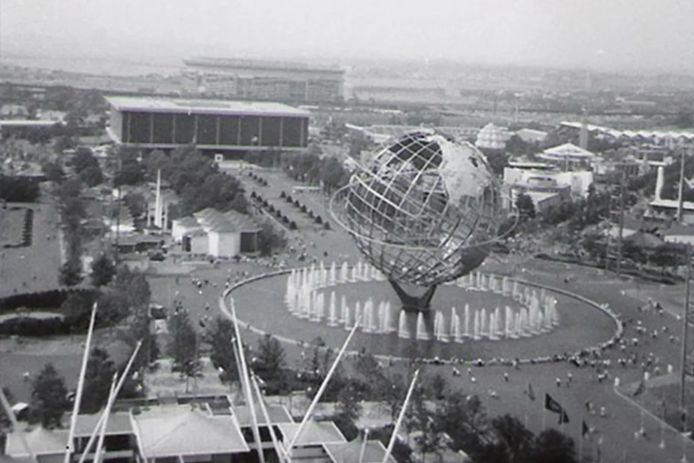 Slideshow: World's Fair Design and Architecture, Symbols of Solidarity ...