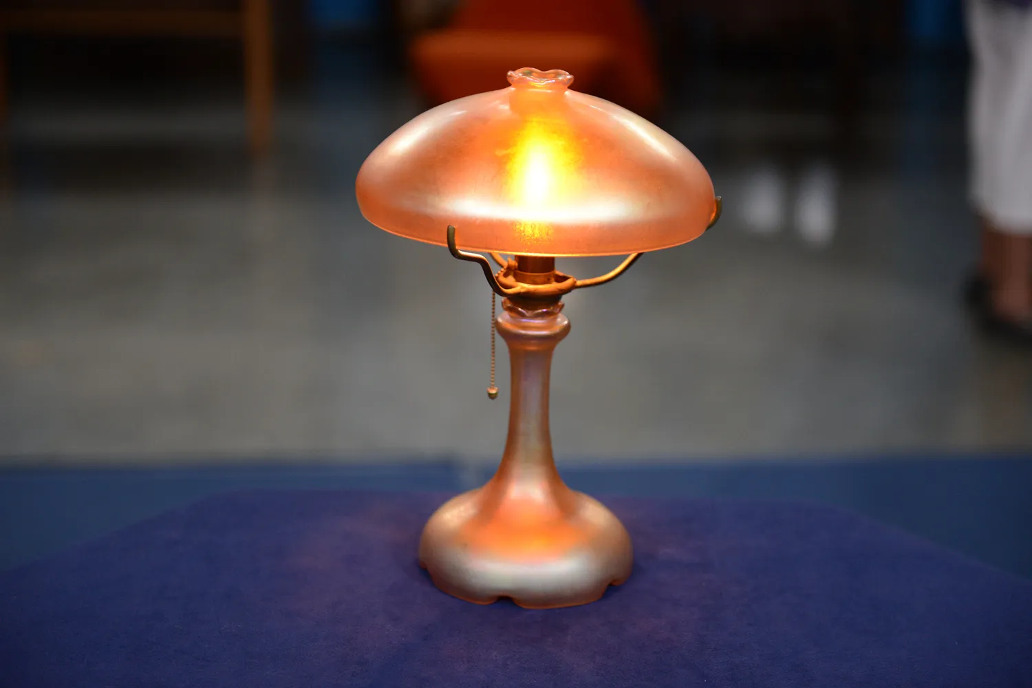 Steuben Gold Aurene Glass Lamp, ca. 1910 | Antiques Roadshow | PBS