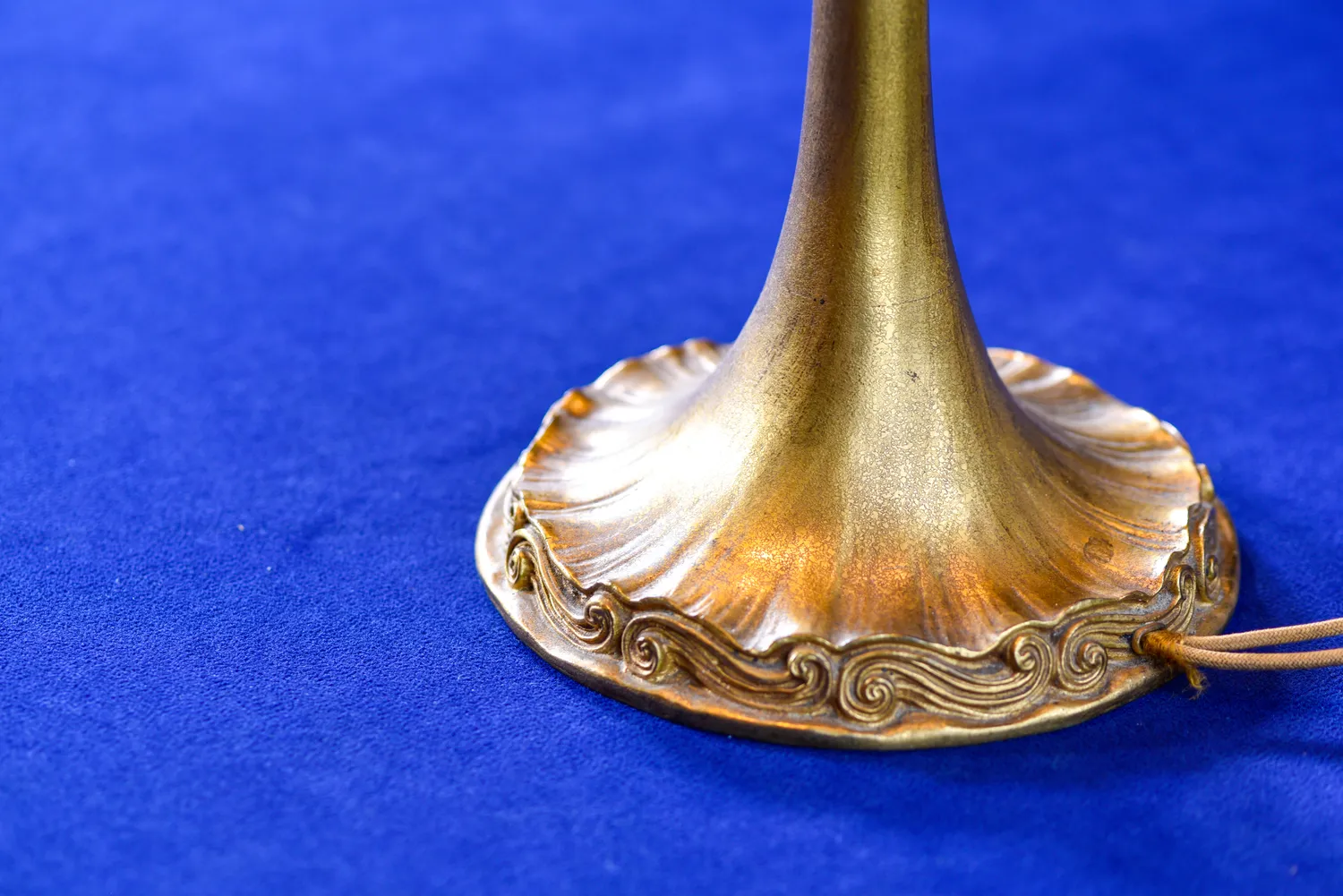 Tiffany Studios Poppy Table Lamp, ca. 1910 | Antiques Roadshow | PBS