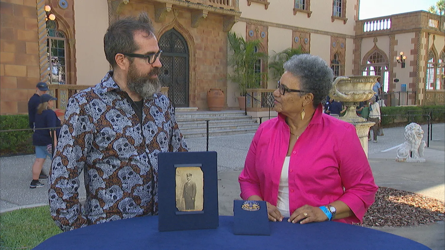 U.S. Customs Officer's Badge & Photo, ca. 1905 | Antiques Roadshow | PBS