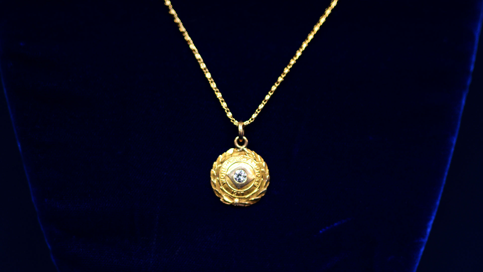 1917 World Series Championship Medallion | Antiques Roadshow | PBS