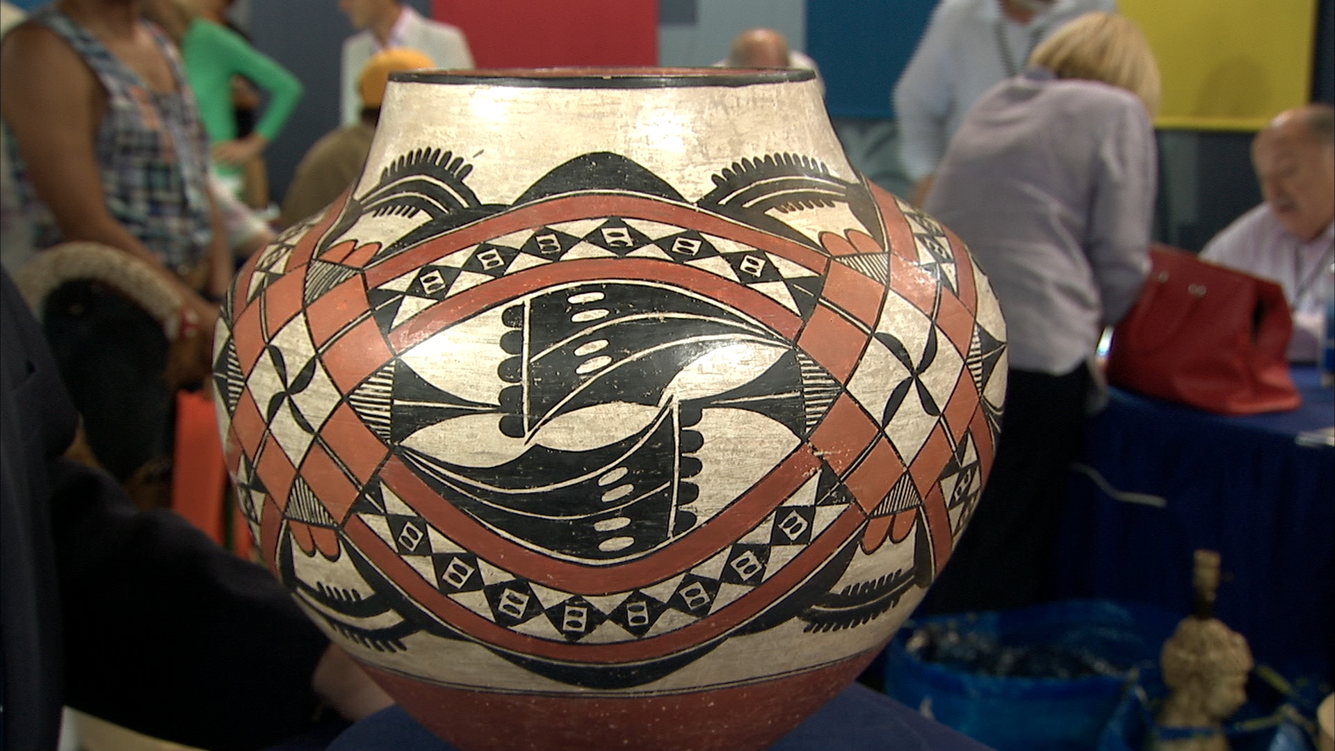 Acoma Pueblo Pot, ca. 1930 | Antiques Roadshow | PBS