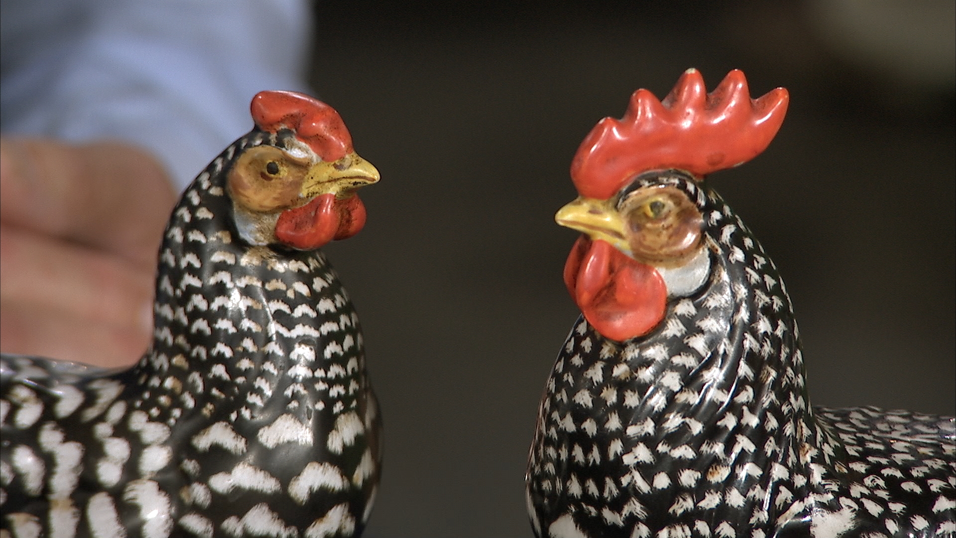 Italian Ceramic Hen & Cockerel, ca. 1935 | Antiques Roadshow | PBS