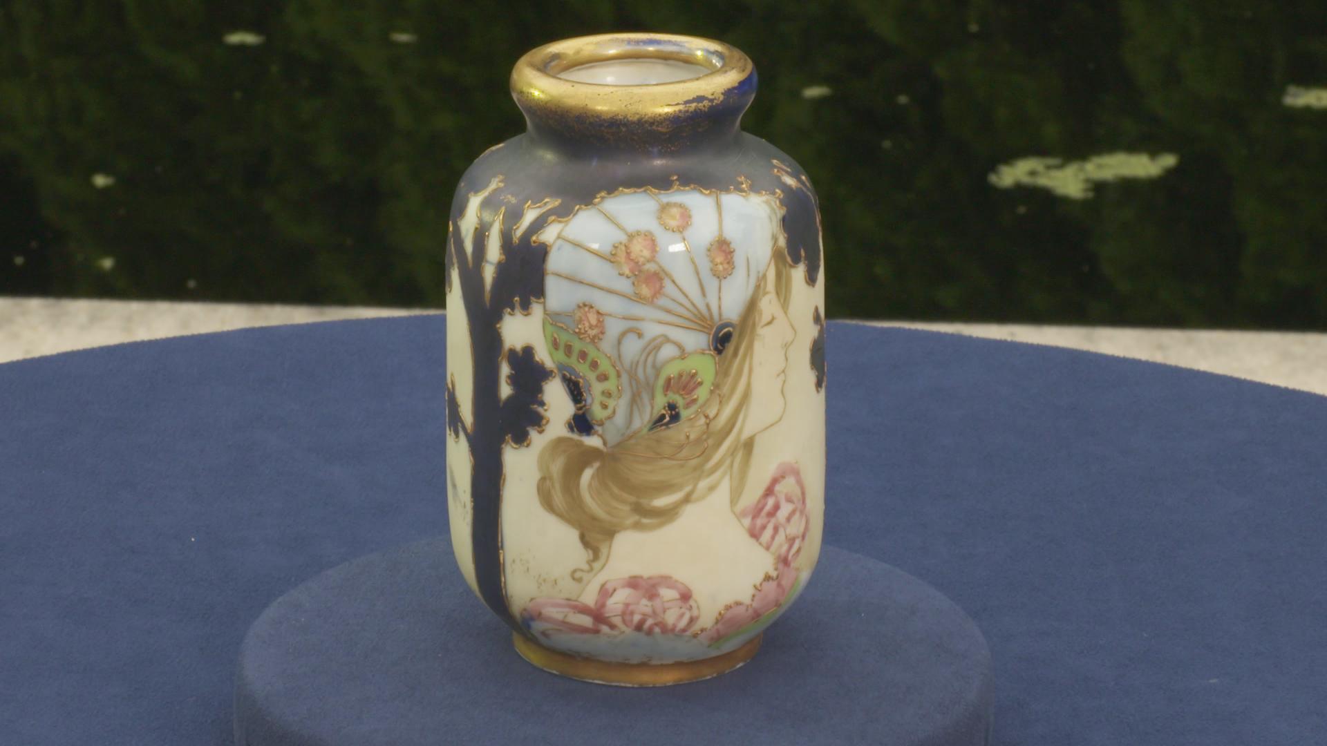 Riessner Stellmacher & Kessel Vase, ca. 1893 | Antiques Roadshow | PBS