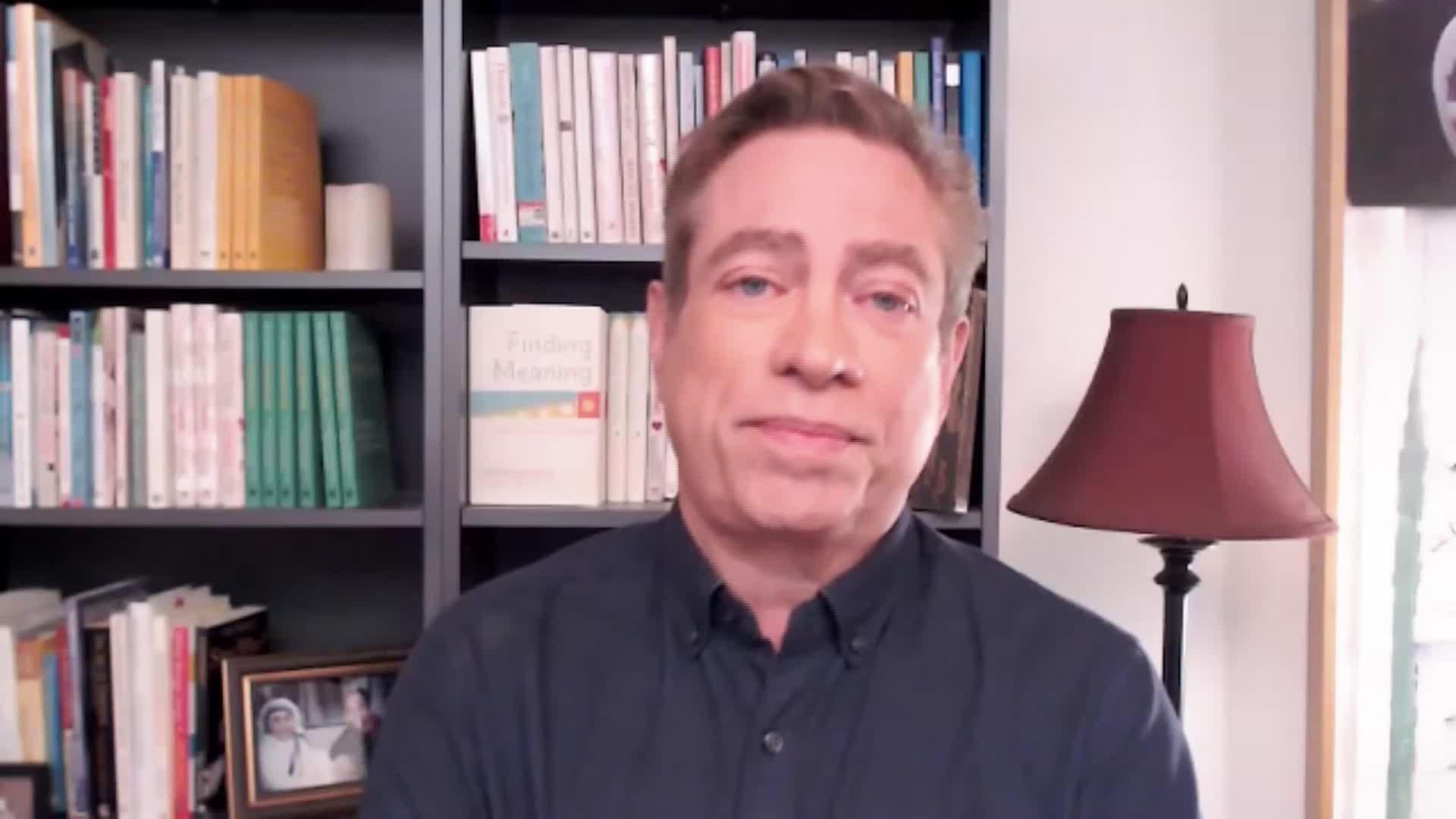 Grief Expert Reflects on 400,000 U.S. Lives Lost To COVID | Video ...