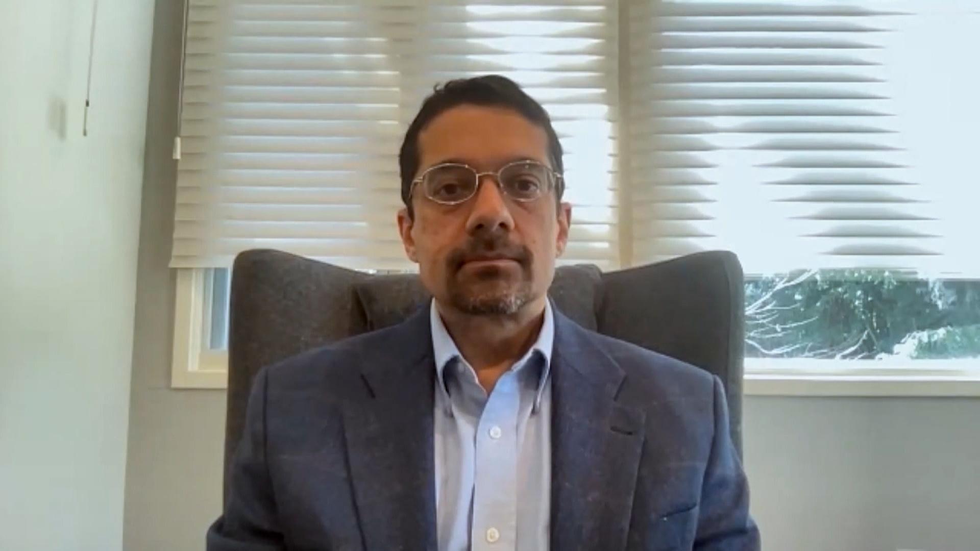 Hidden Brain Host Explains Why We Lie to Ourselves Every Day | Video ...