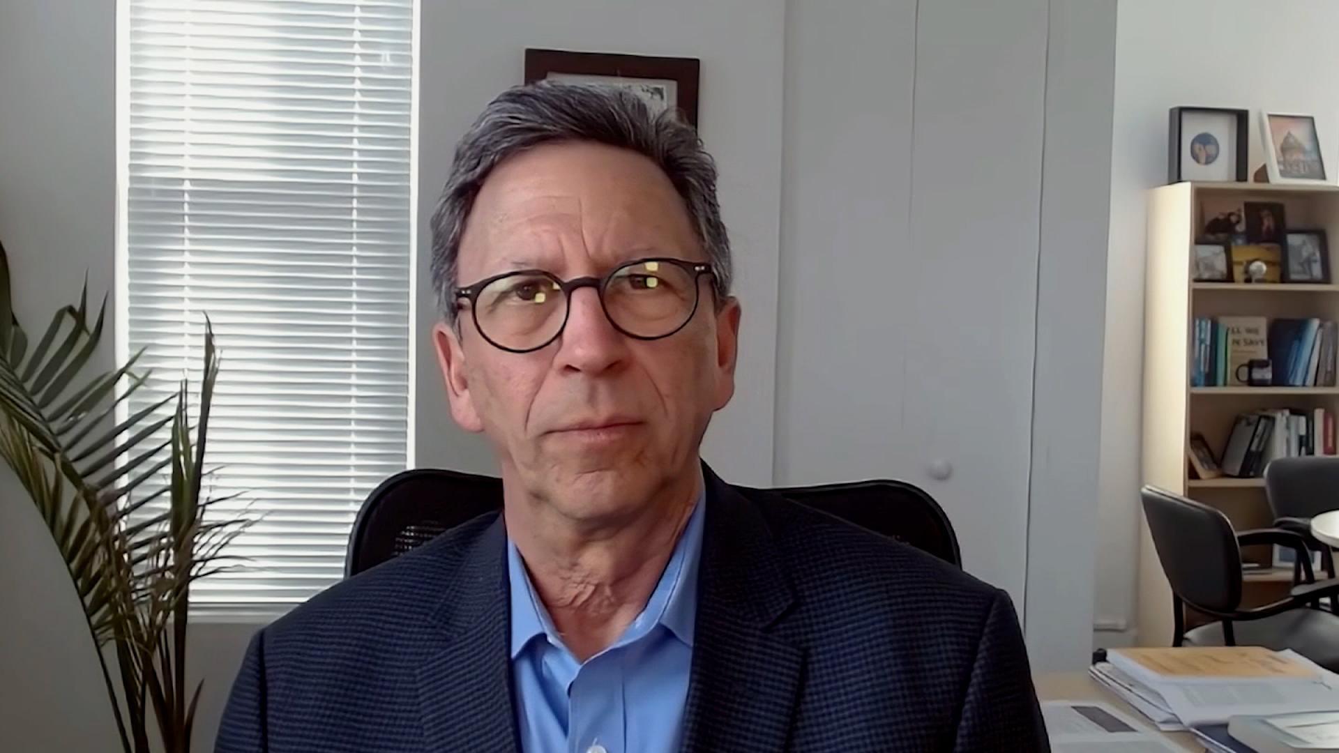 Trump and the Press: Frank Sesno on the State of Journalism | Video ...