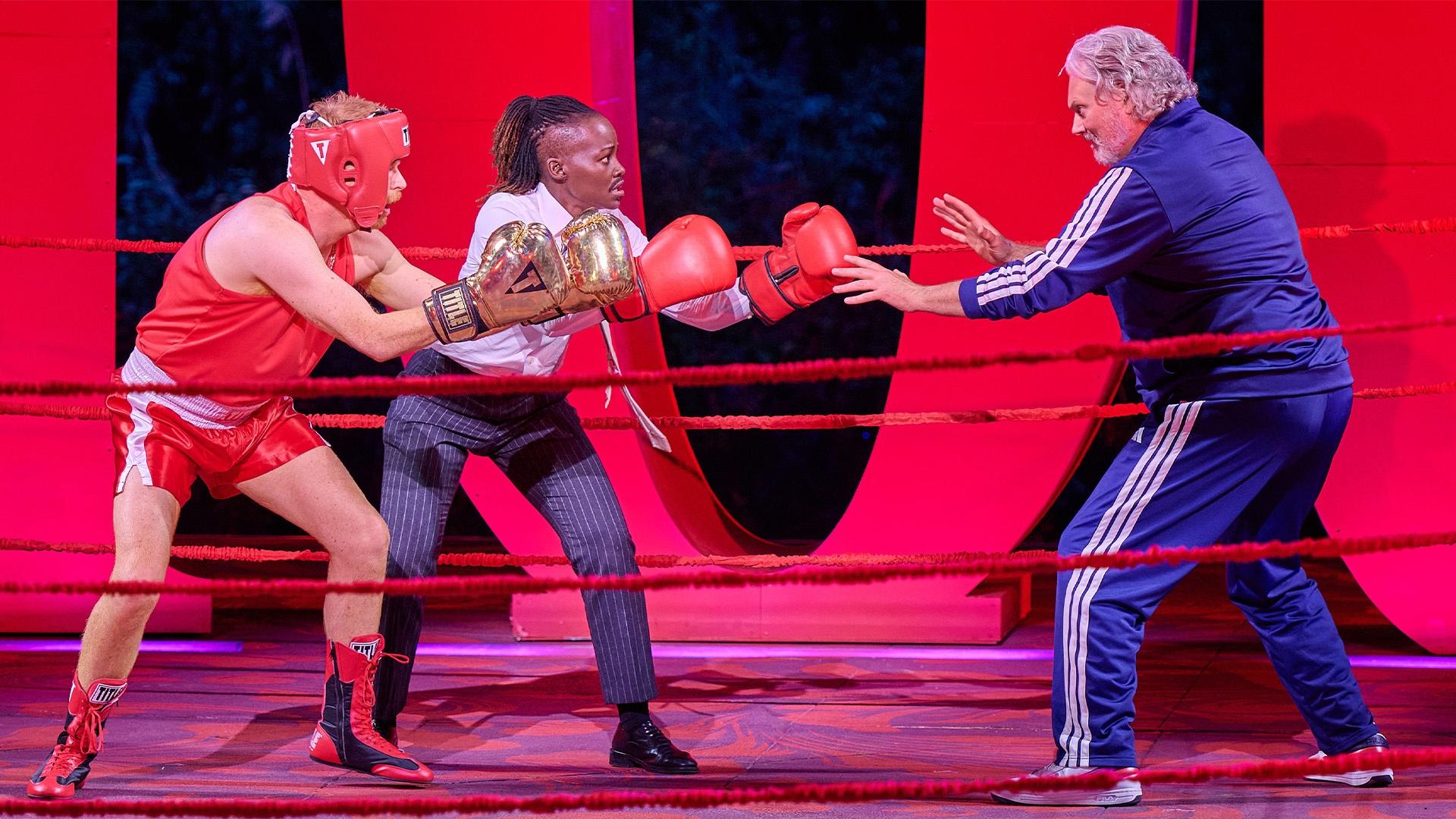 Cesario (Lupita Nyong'o) vs Aguecheek (Jesse Tyler Ferguson) | Great ...