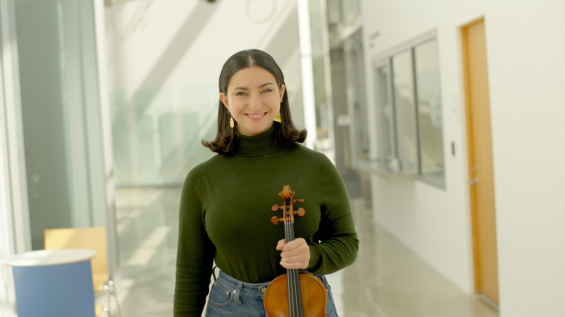 Violinist Allison Taylor | CHASING CRESCENDOS | About | Great ...