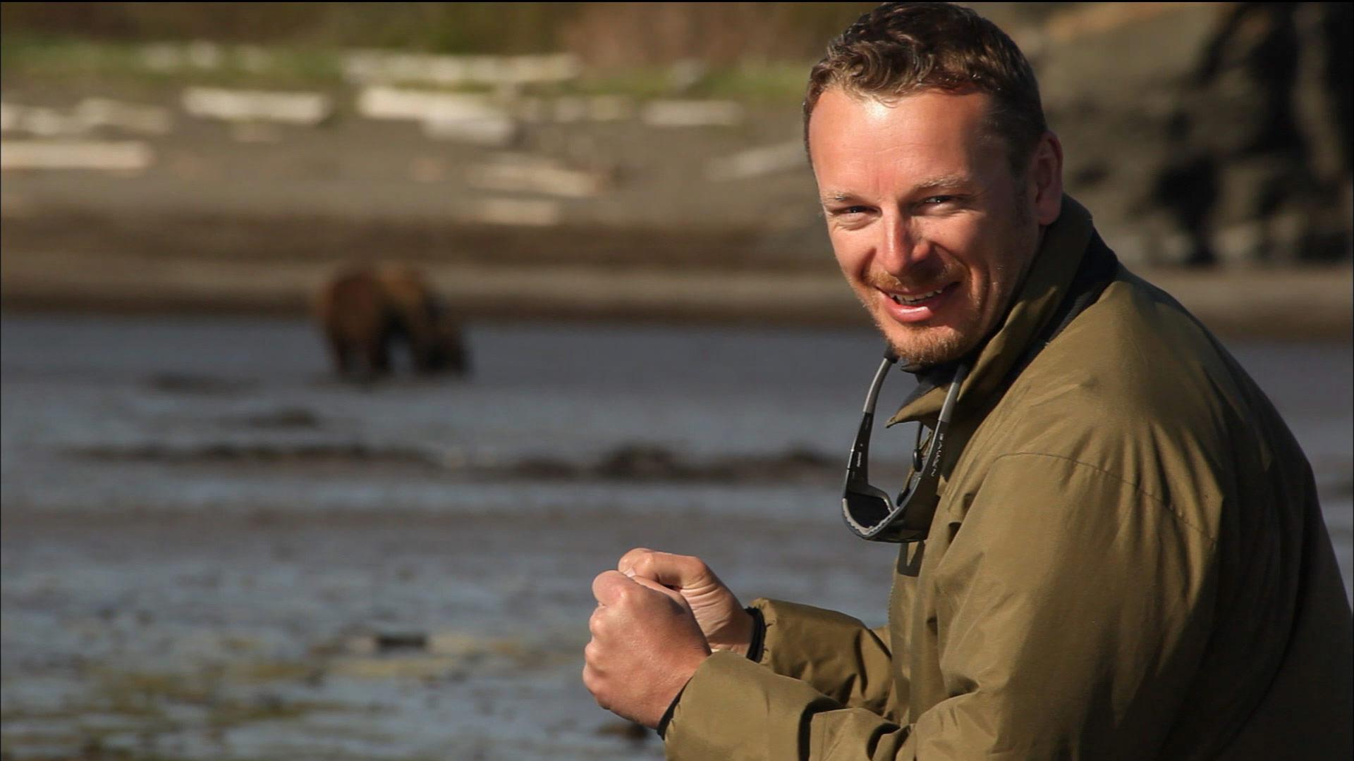 Bears of the Last Frontier | About | Nature | PBS
