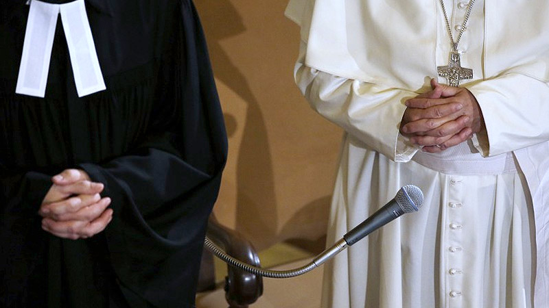 Pope Francis Makes Trip to Lutheran Church in Rome, Offers Ecumenical ...